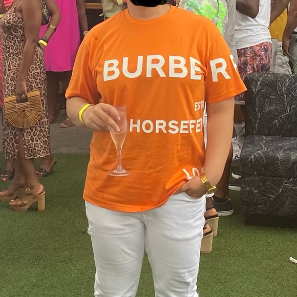 Burberry | Tops | Burberry Women Horseferry Print Cotton Oversized Tshirt | Poshmark